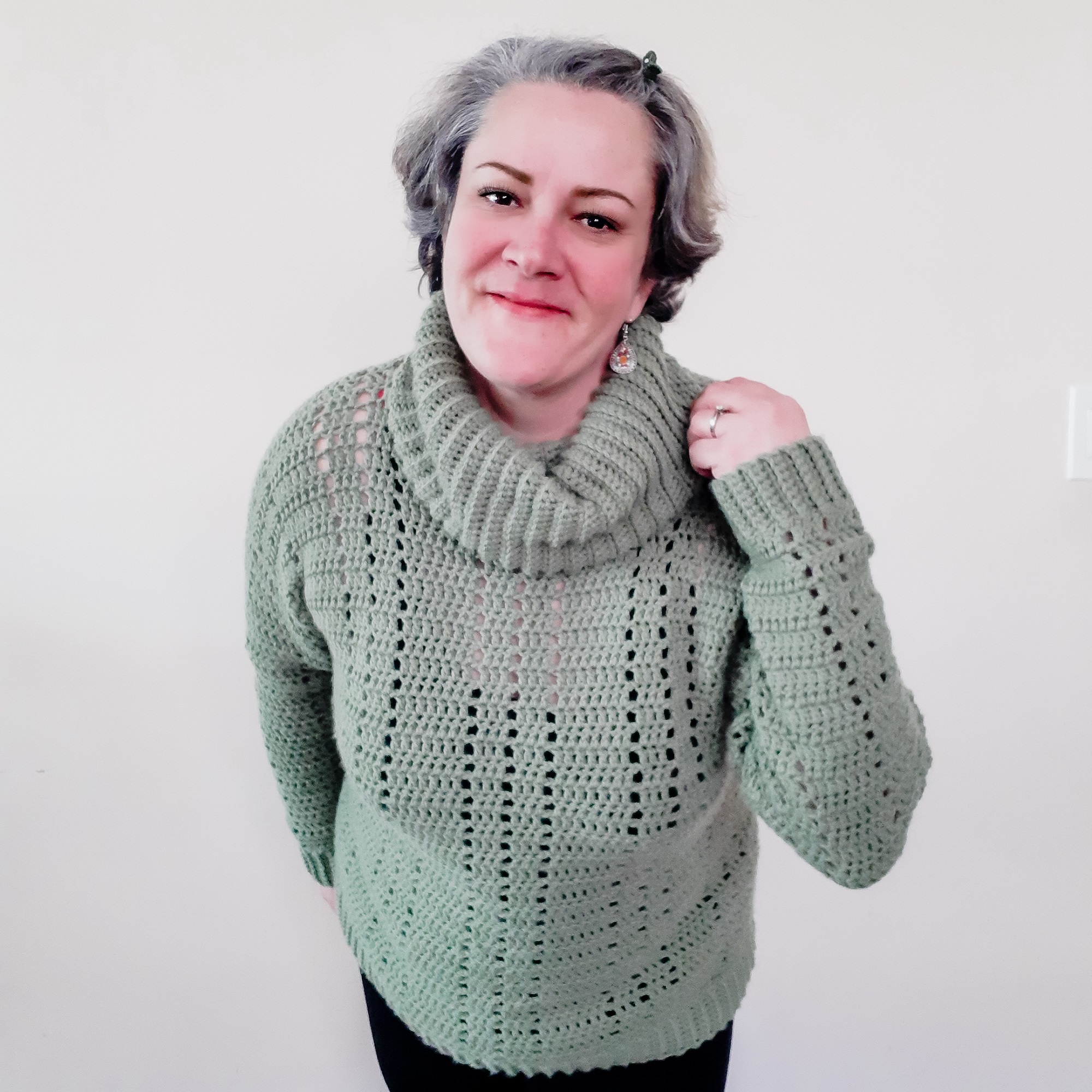 FILET CROCHET TURTLENECK - Free Crochet Pattern ⋆ lulostitchco.com