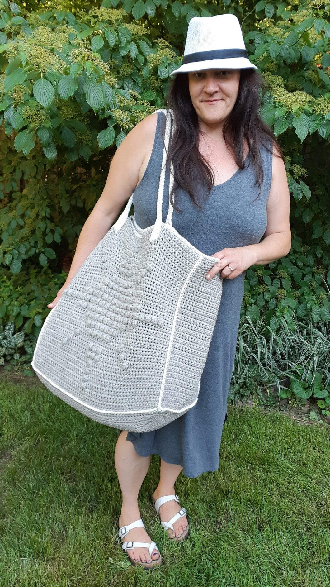 OVERSIZED CROCHET TOTE - Free Pattern ⋆ lulostitchco.com